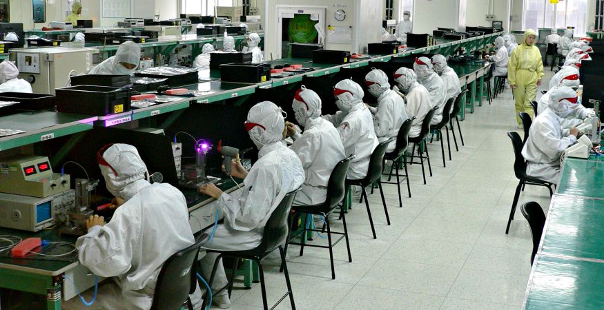 Stuck in the Mire | Commonweal Magazine