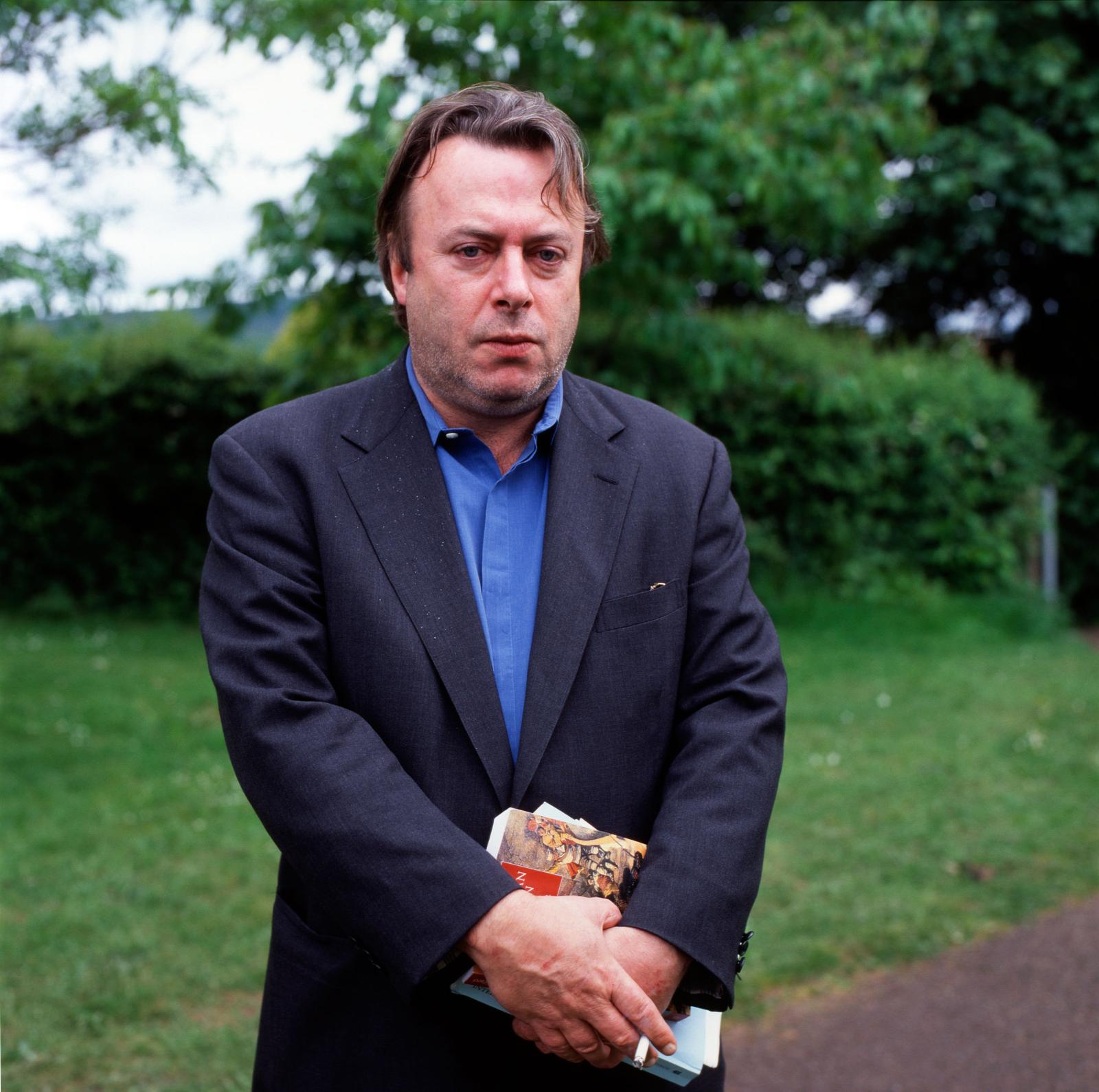 When Hitchens Was Good | Commonweal Magazine