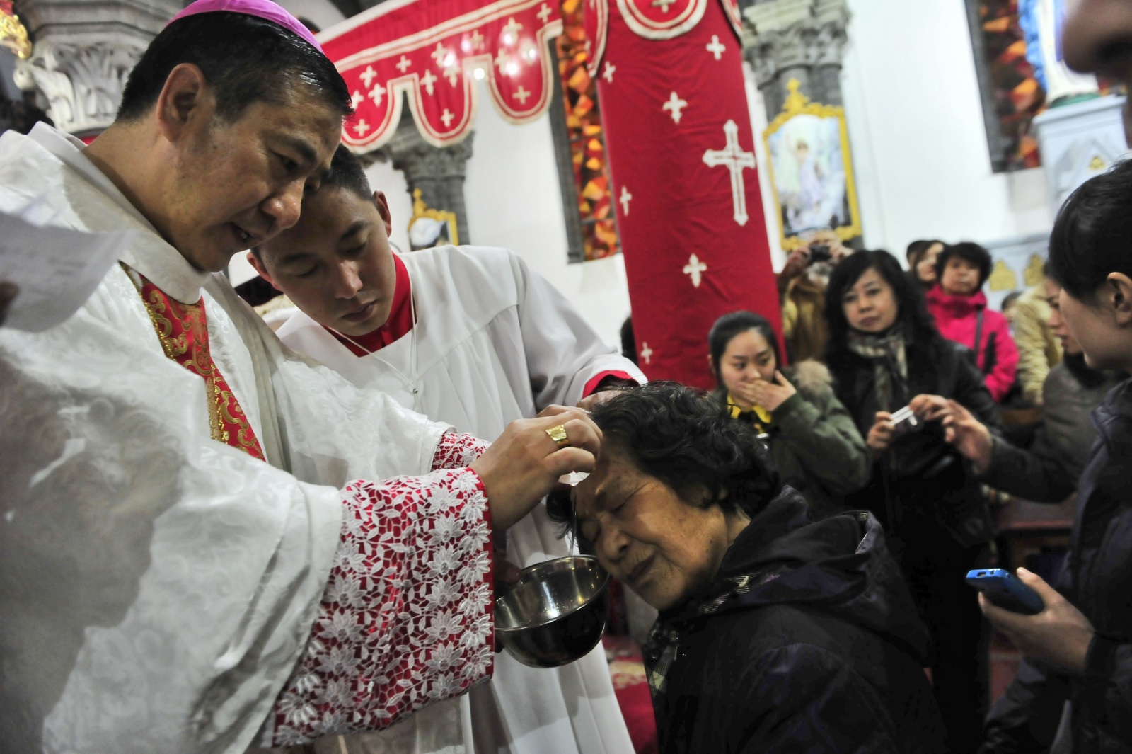 New Tests for 'Old' China's Catholics | Commonweal Magazine