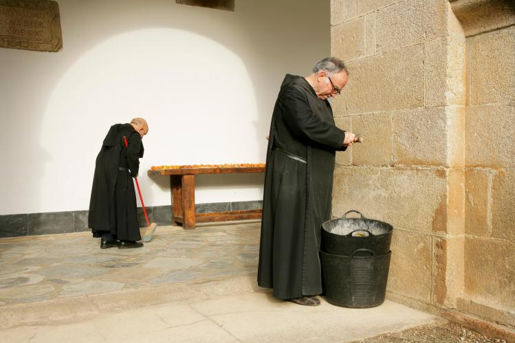 How a Monk Learns Mercy | Commonweal Magazine