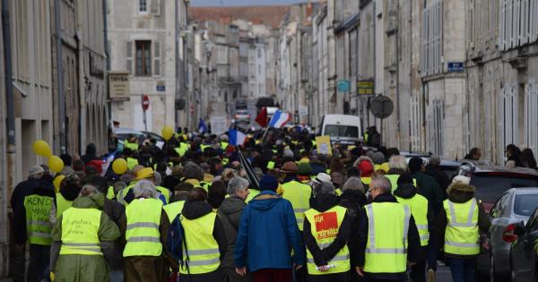 Grievance Politics, French Style | Commonweal Magazine